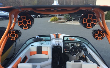 9 Best Marine Speakers - (Reviews & Unbiased Guide 2022)