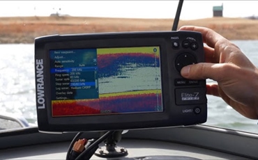 9 Best Marine GPS Chartplotters - (Reviews & Guide 2022)